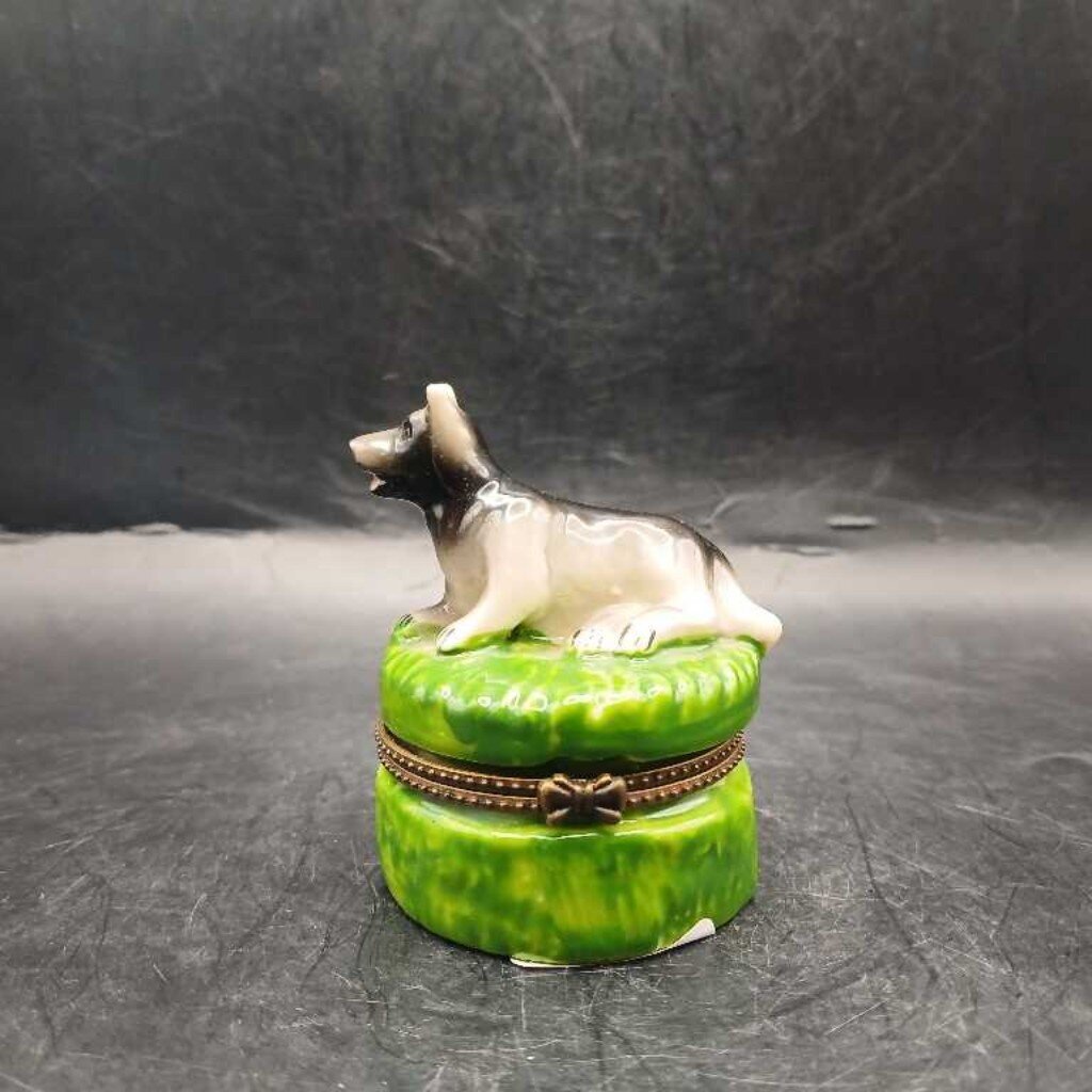 German Shepherd Box – The Griffin Mall